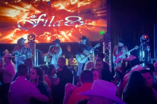 La Fila 8 | Grupos Musicales